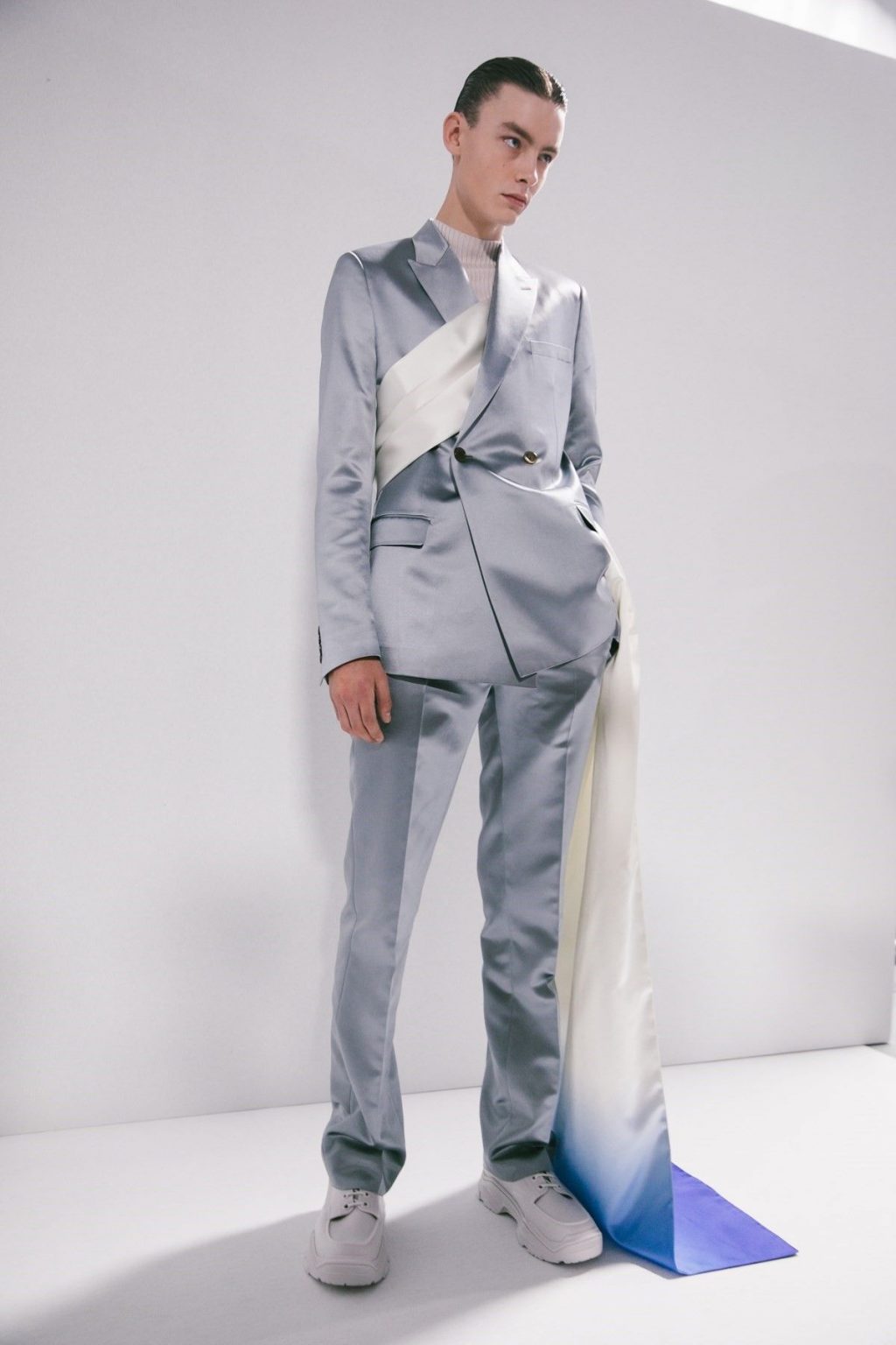 Ideas de trajes de graduación para chico en 2023 - Modalia.es